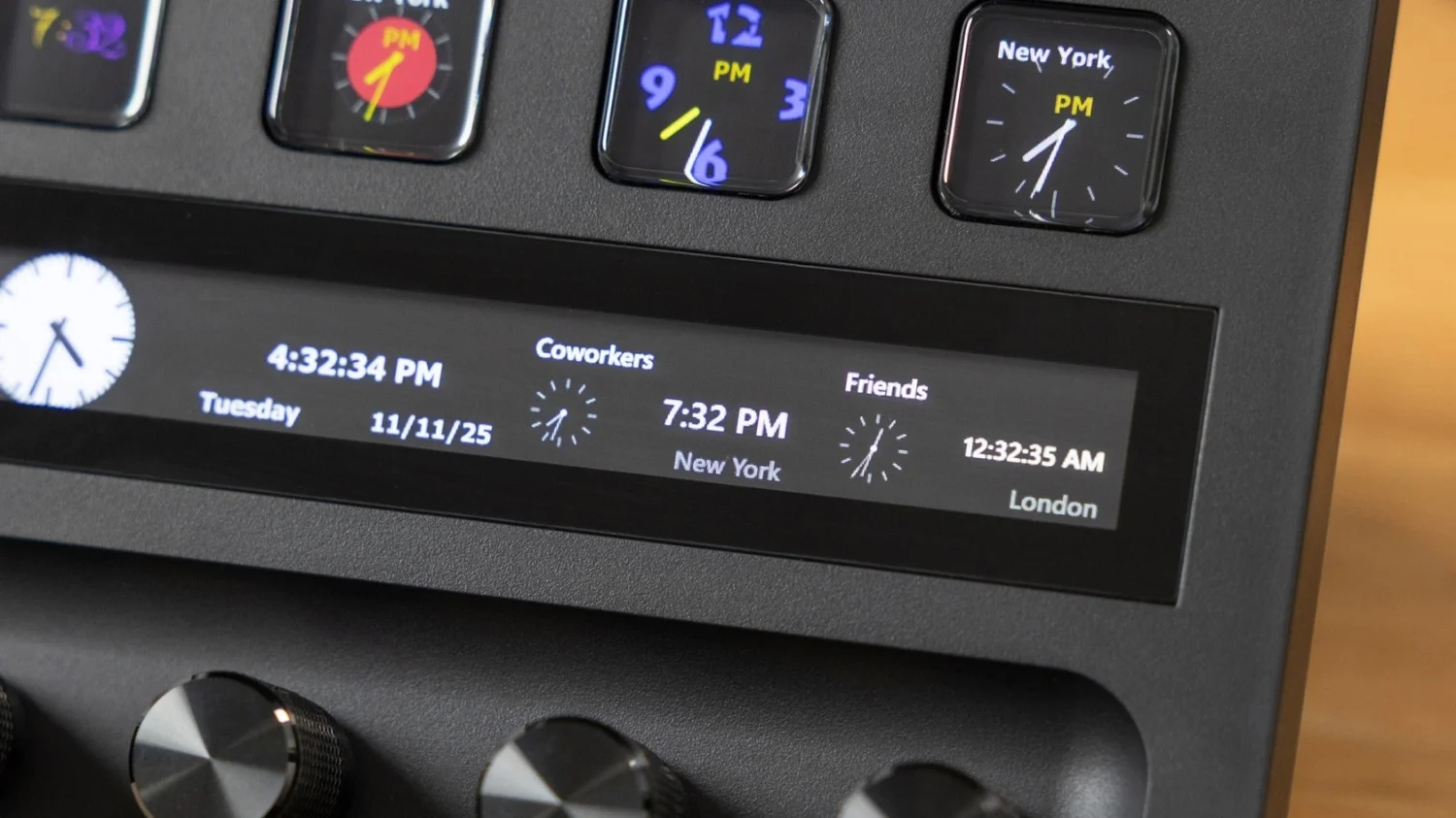 Clocks Plugin for Stream Deck: Track Multiple Time Zones at a Glance | Elgato